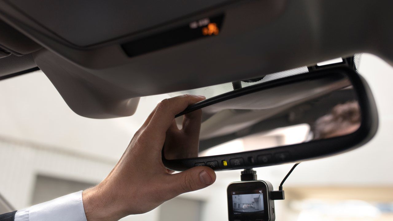 YZ’yi dikiz aynasından izleme