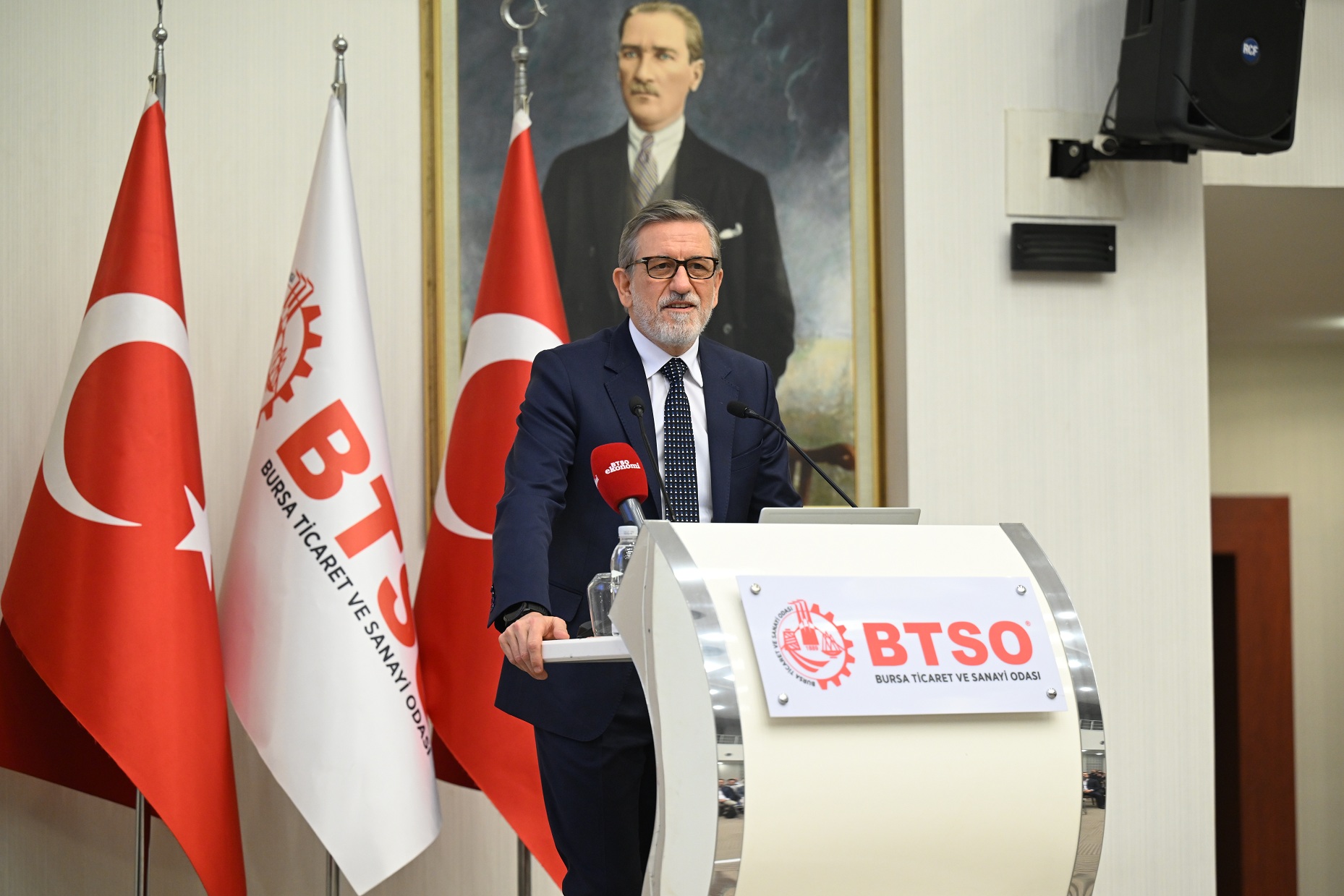 Burkay: İş kurmak ve üretmek bugün her zamankinden daha kıymetli